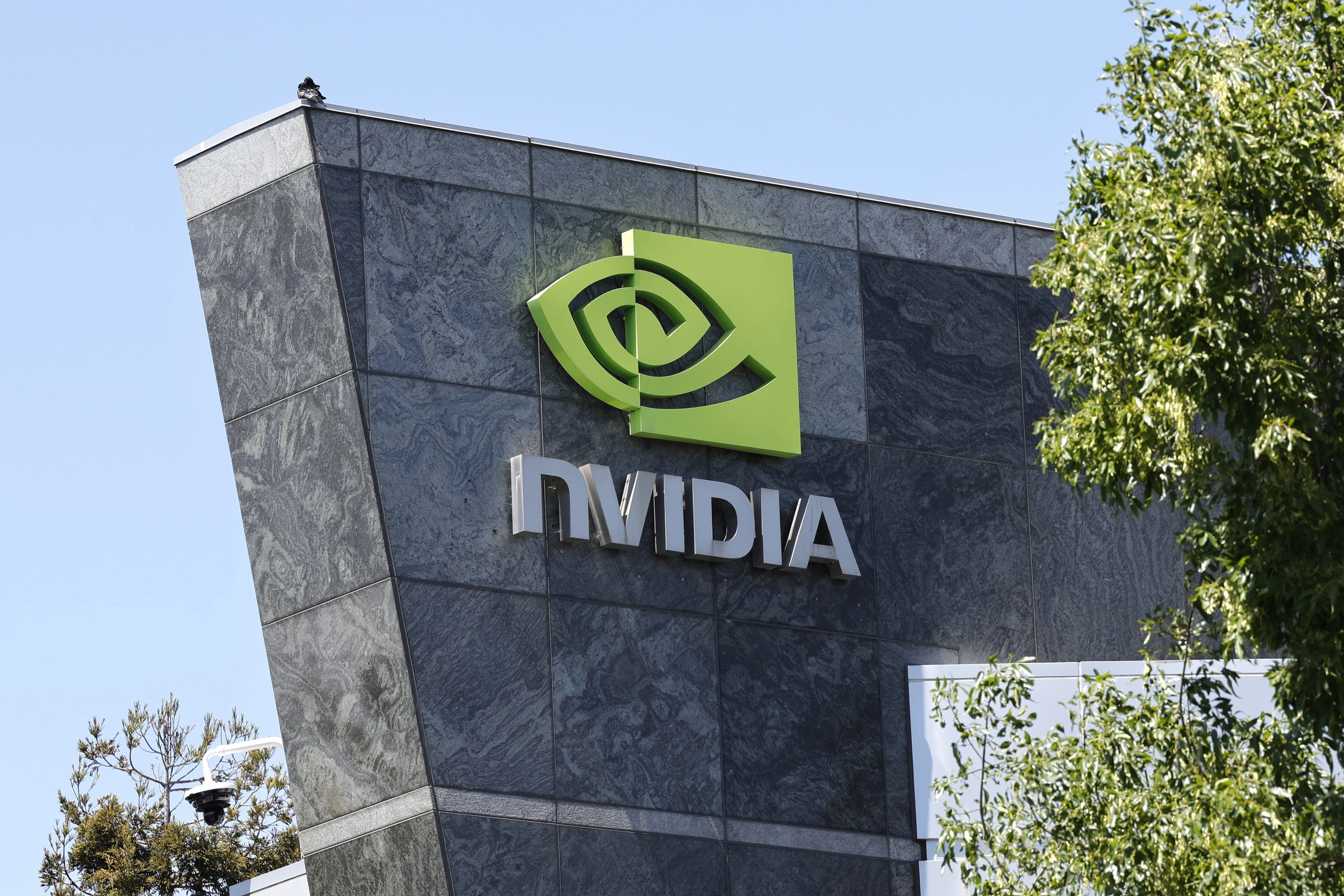 Nvidia invertirá 100.000 millones de dólares en OpenAI para desarrollar ...