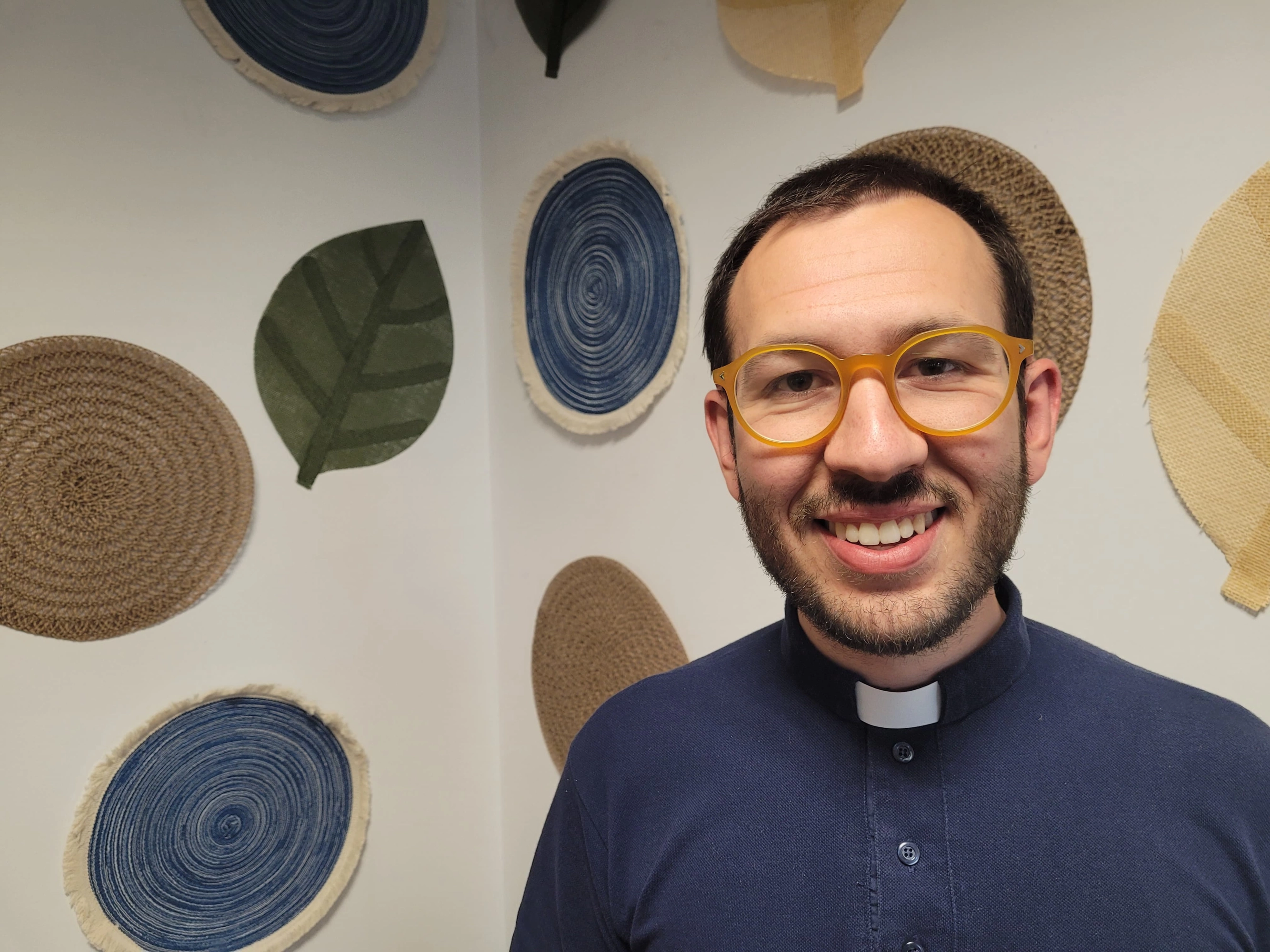 Daniel Clemente, el cura más joven de Aragón: “La Iglesia ya no puede vivir encerrada”