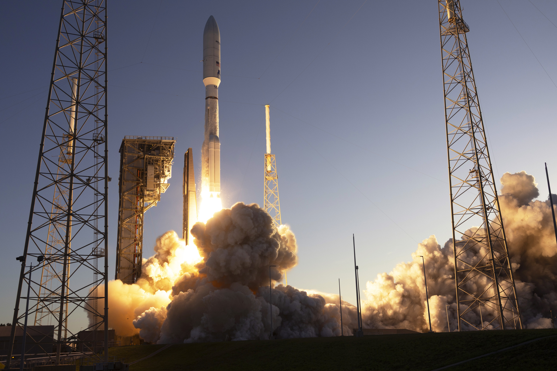 Amazon lanza al espacio la segunda misión para crear una "constelación ...