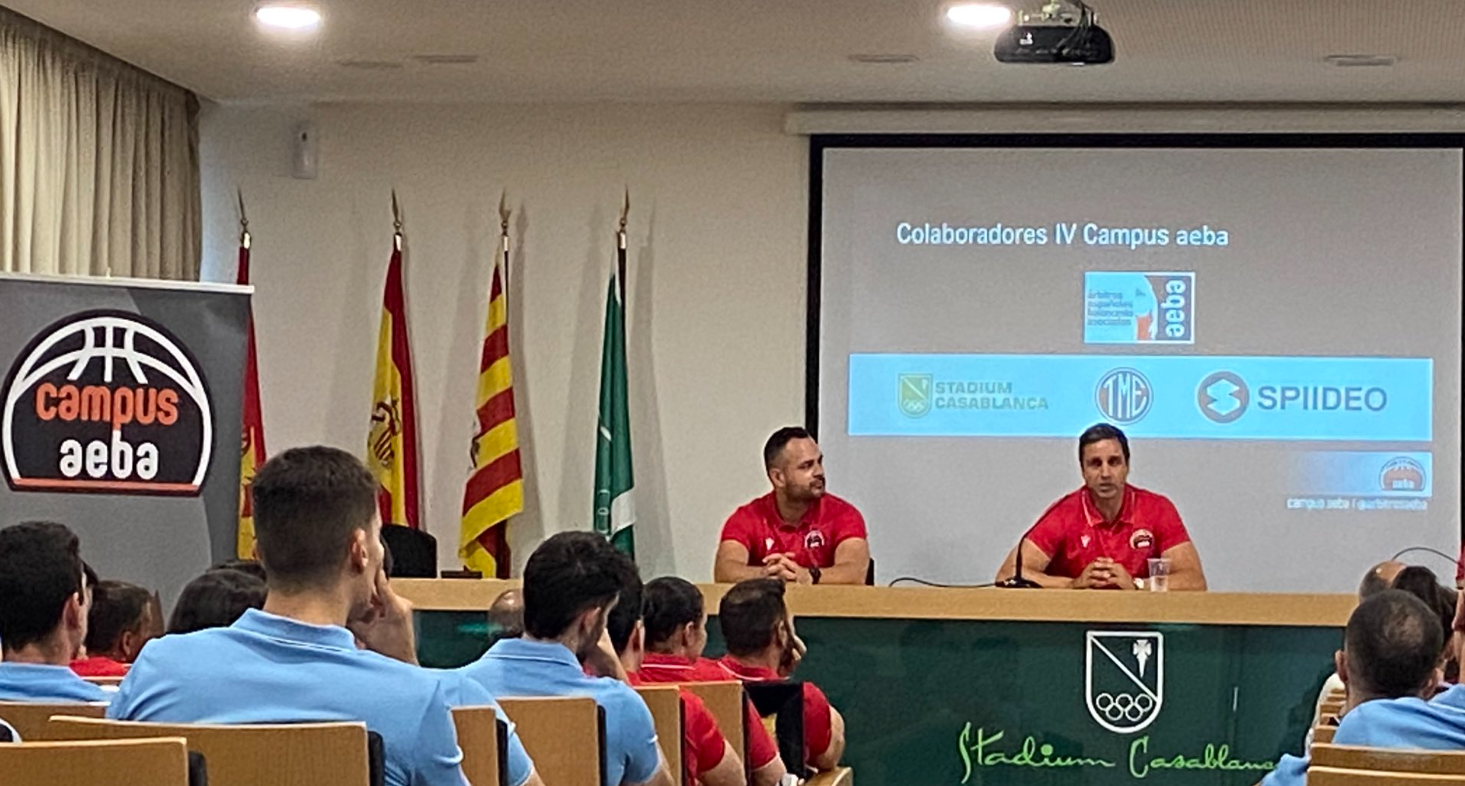 La élite del arbitraje español de baloncesto se reúne en el Stadium ...