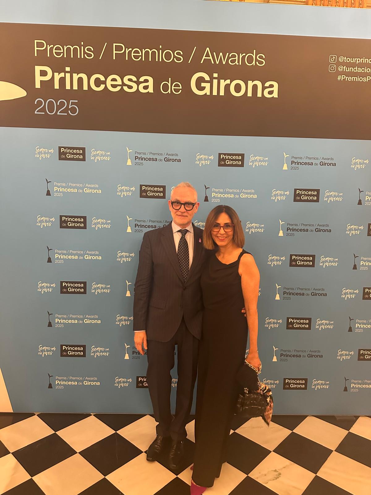 Dos colegios de Zaragoza premiados asisten a la gala de los Premios ...