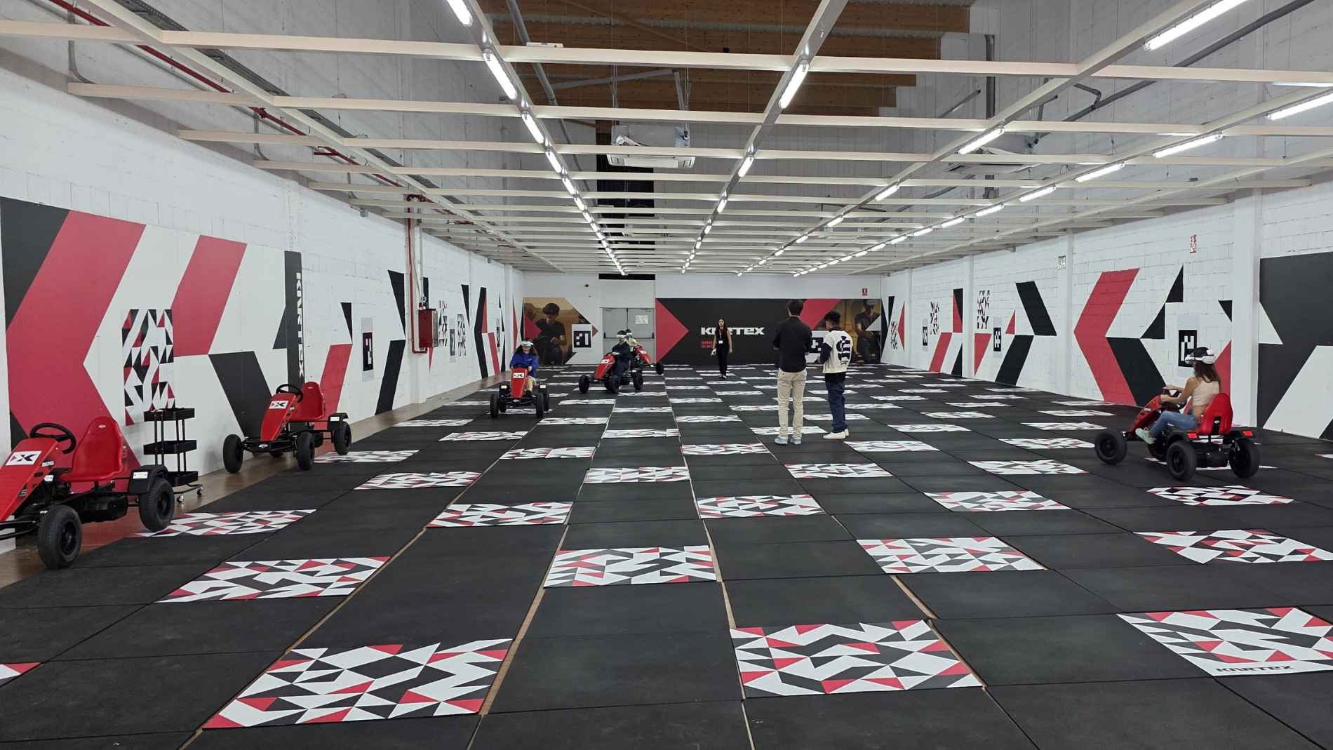 Llega a Zaragoza la primera aventura en el mundo de karts a pedales y ...