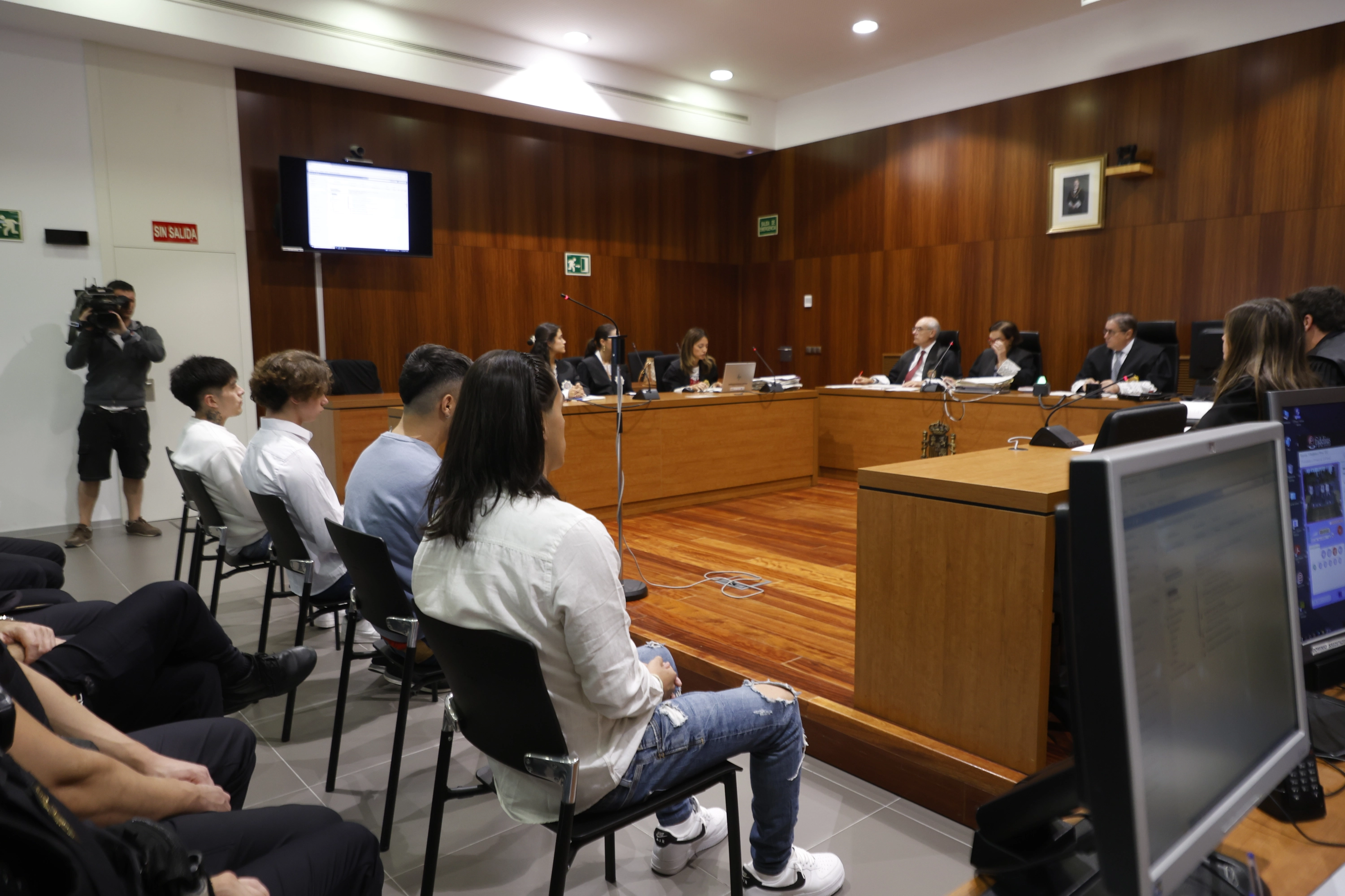 Otro miembro de los Black Panther de Zaragoza queda libre tras admitir ...