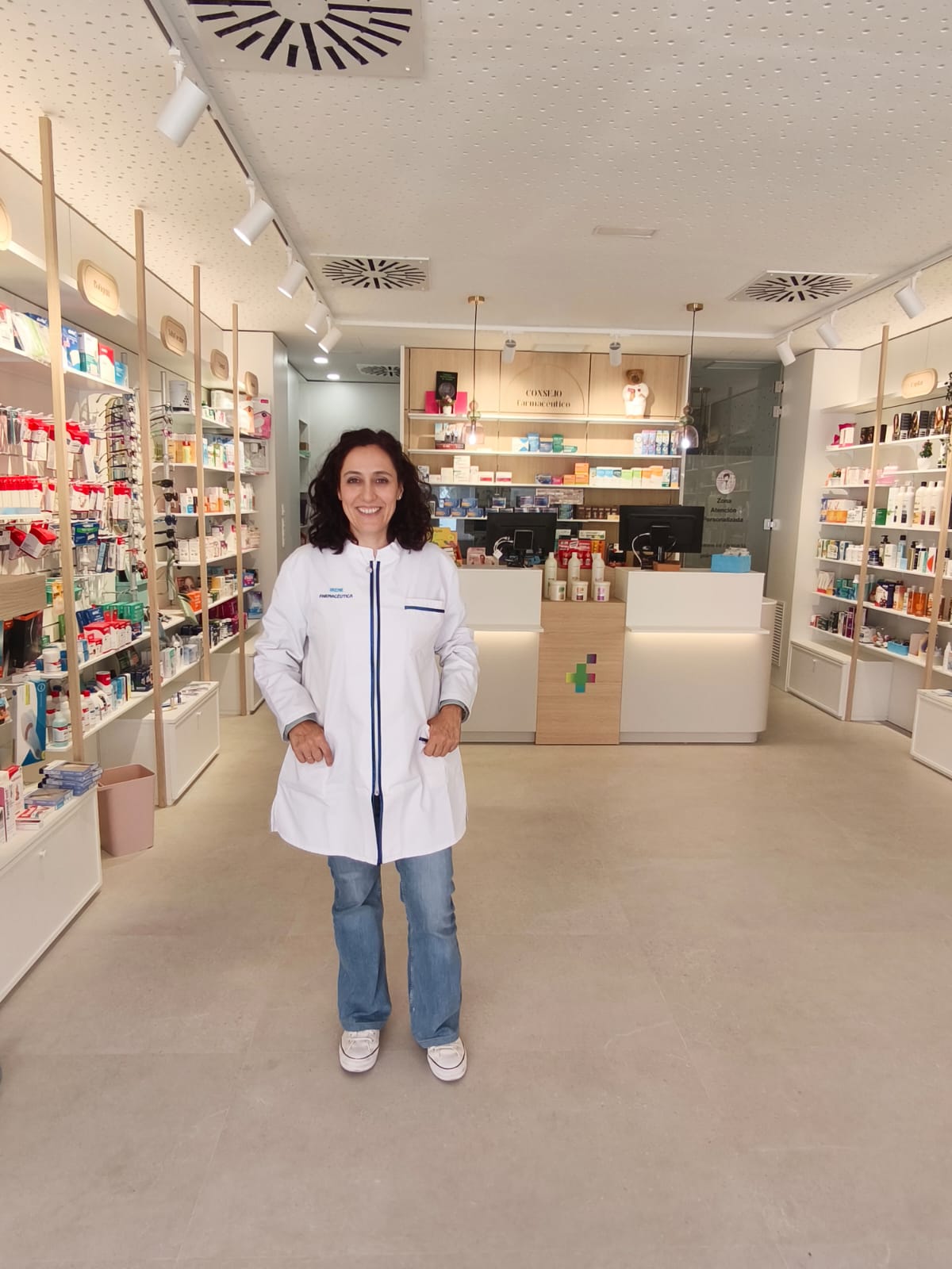 La farmacia de Figueruelas se prepara para la llegada de los 2.000 ...