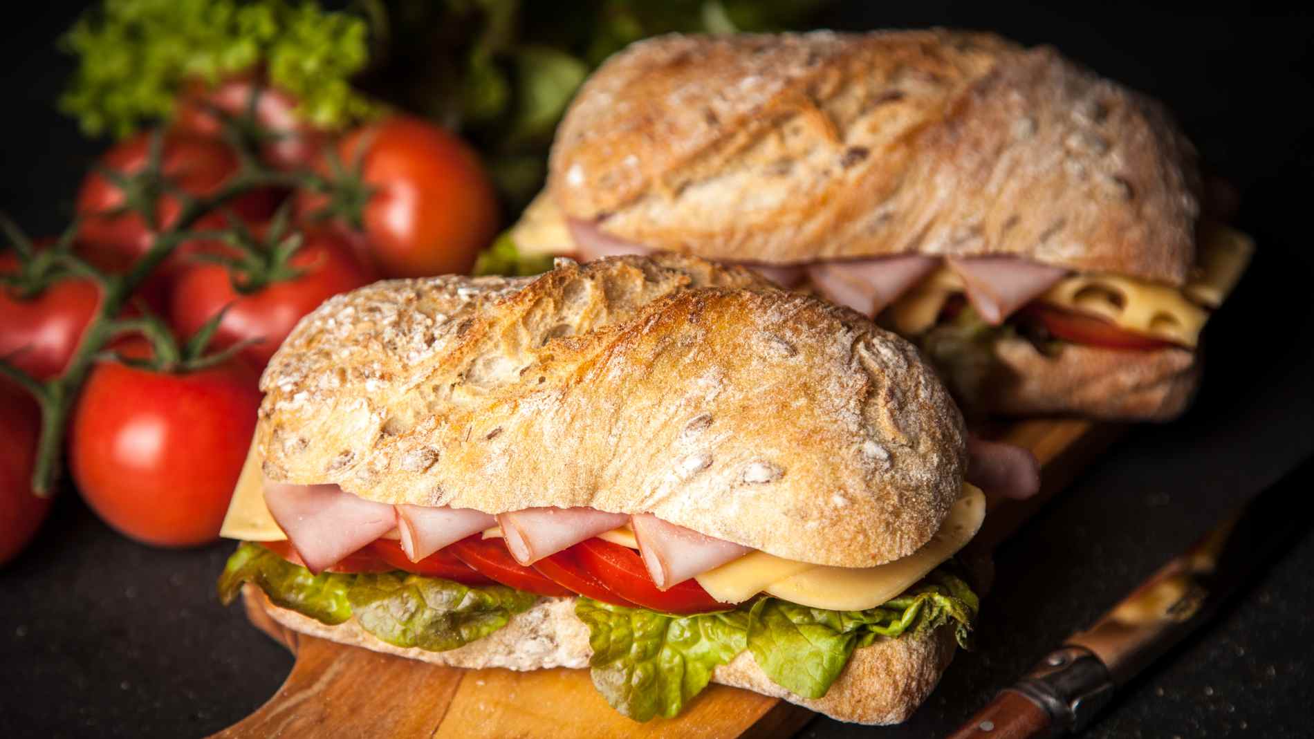 Llega a Zaragoza un local de bocadillos internacionales: "Nuestra ...