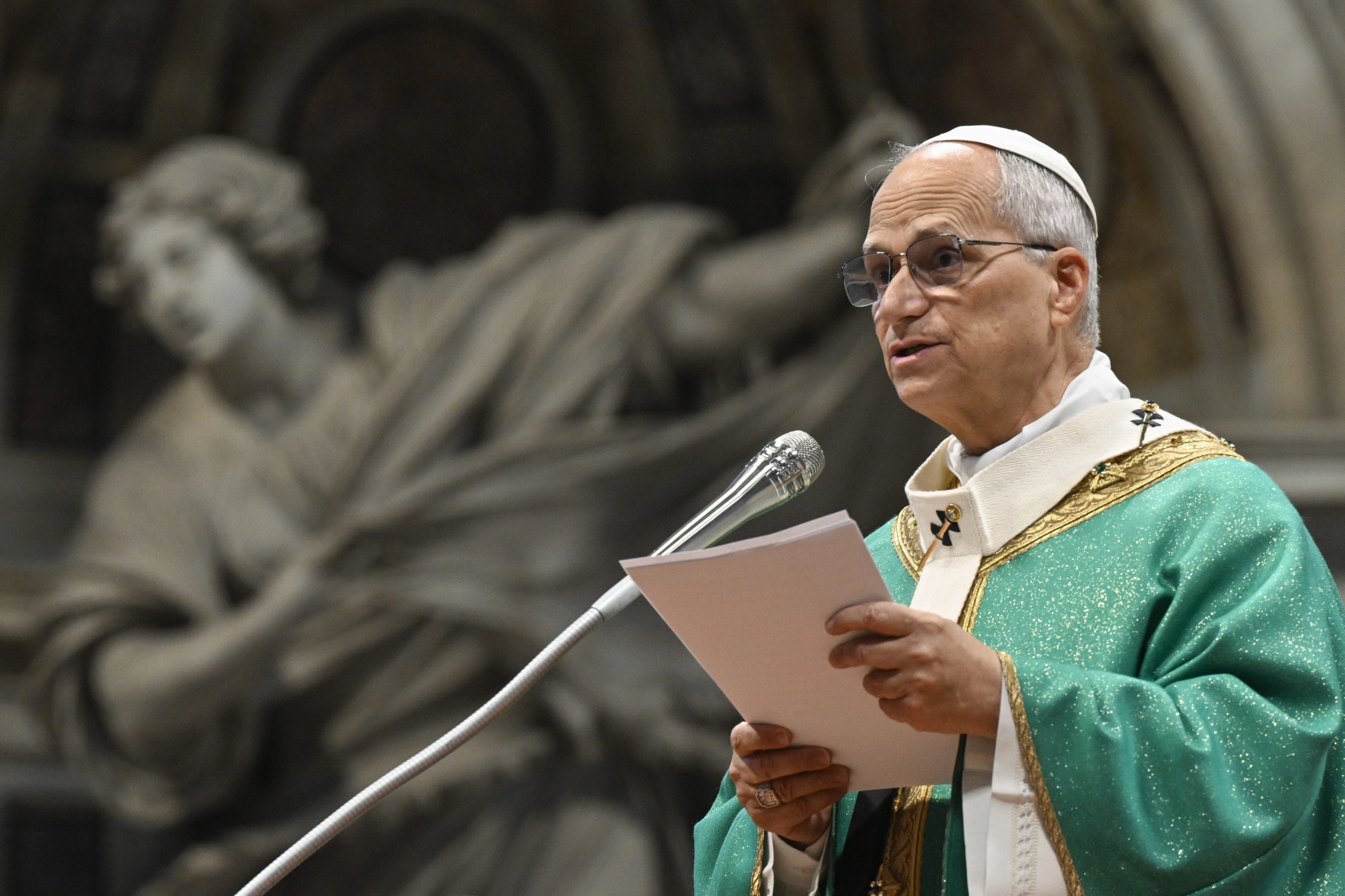 El papa León XIV aprende alemán en Internet en las noches de insomnio