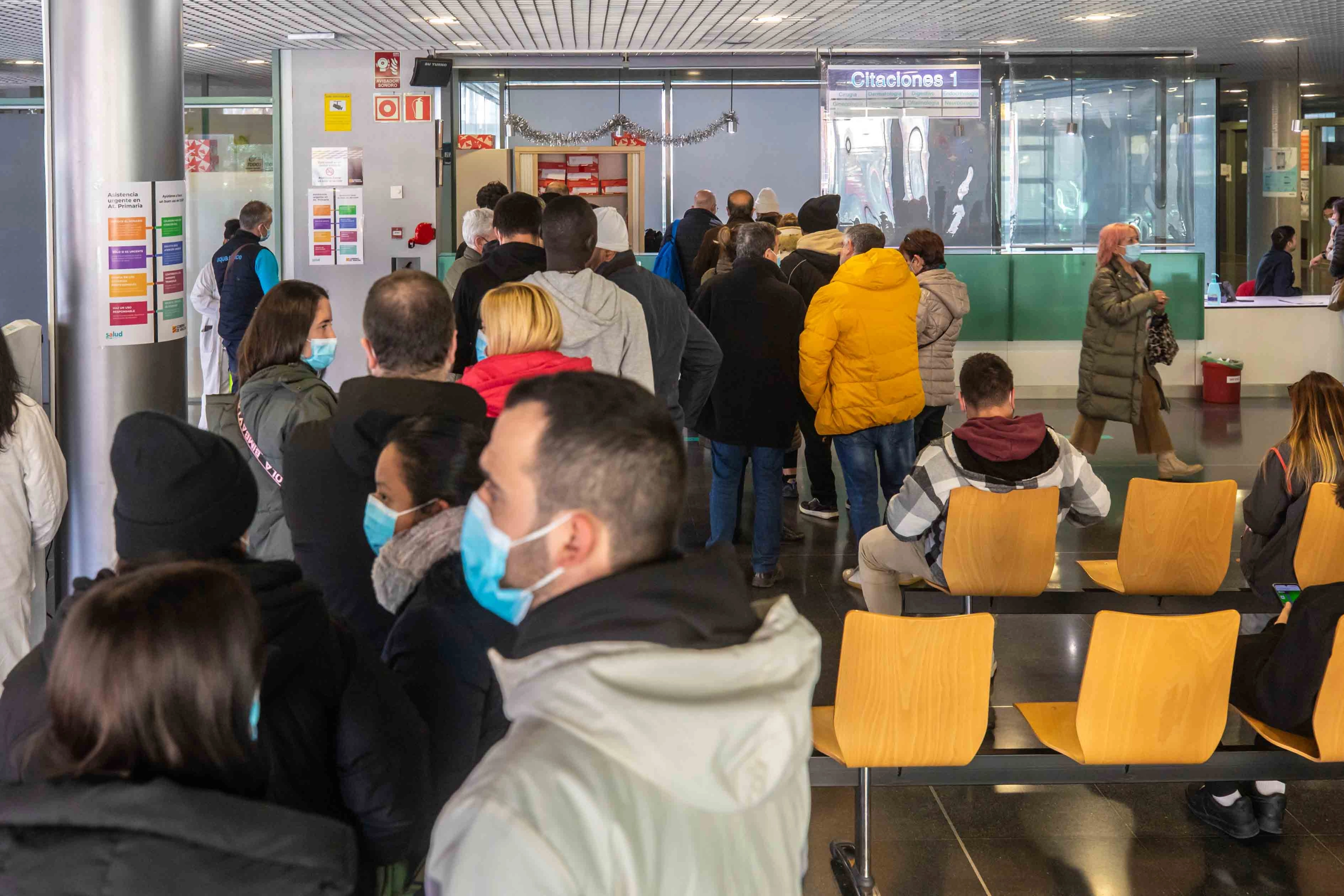 Las nuevas urgencias de atención primaria | Opinión | Editorial