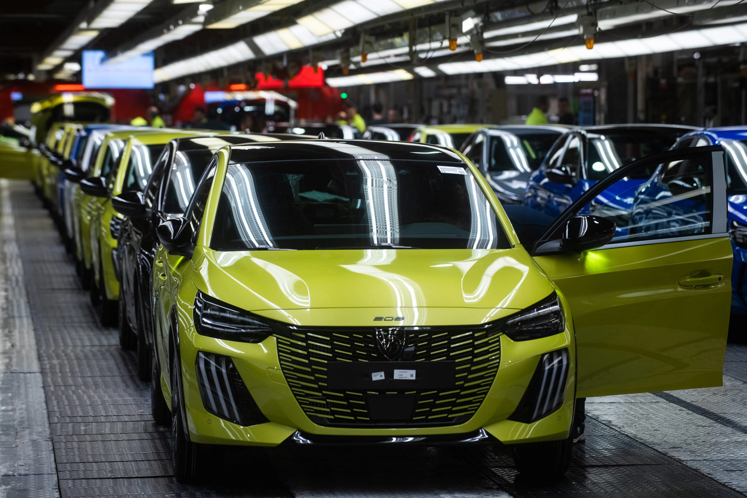 Stellantis Zaragoza suspende su producción por falta de componentes ...